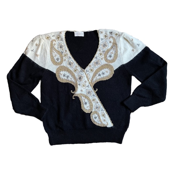 Jaclyn Smith | Sweaters | Vintage Black Gold Sweater | Poshmark